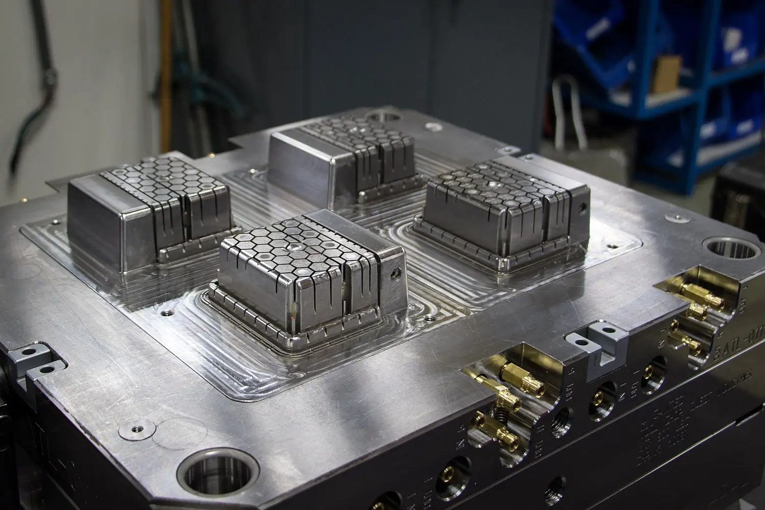 Choosing Between Soft And Hard Tooling Injection Molding | First Part