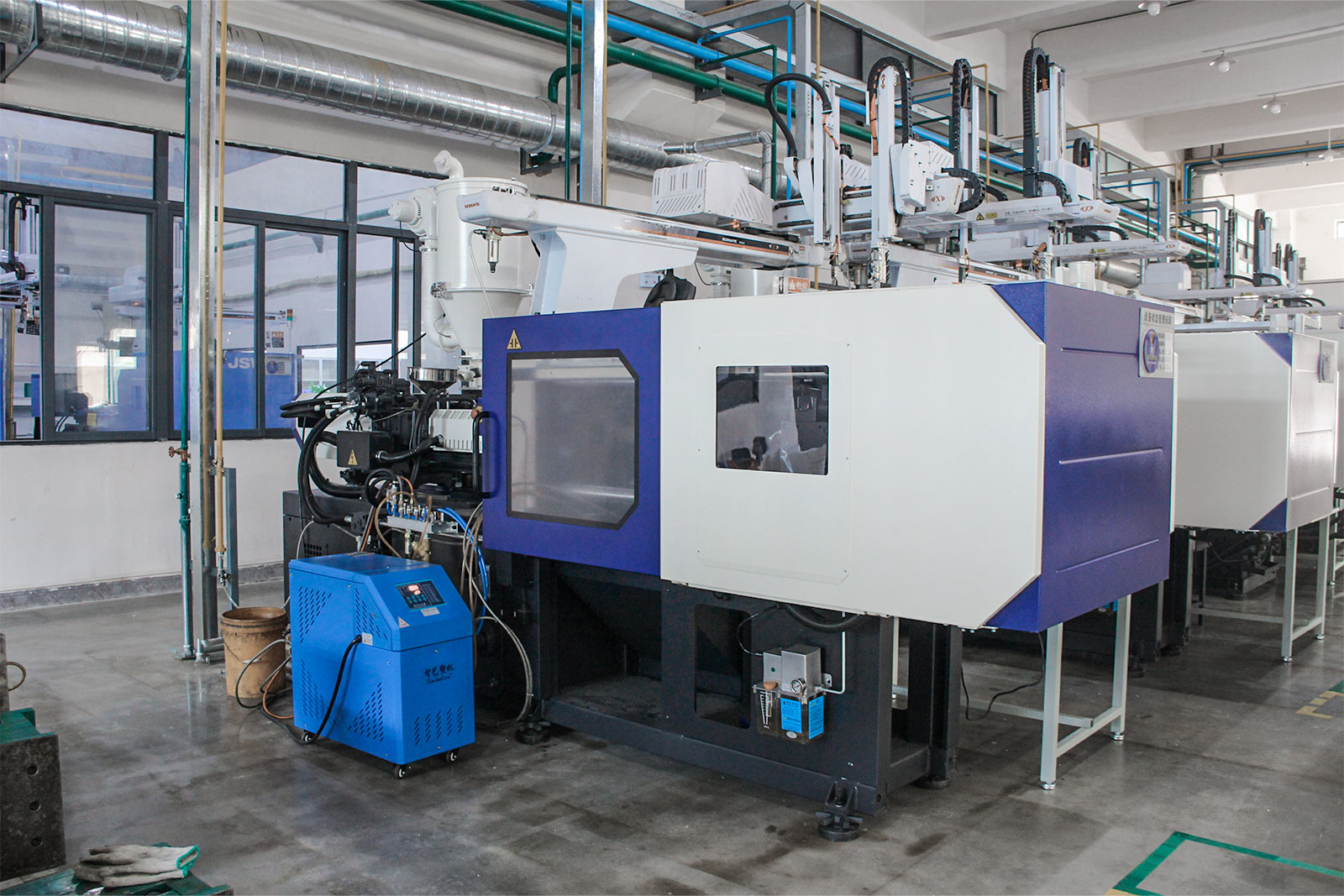 First part gallery | Learn about our factory environment and machines